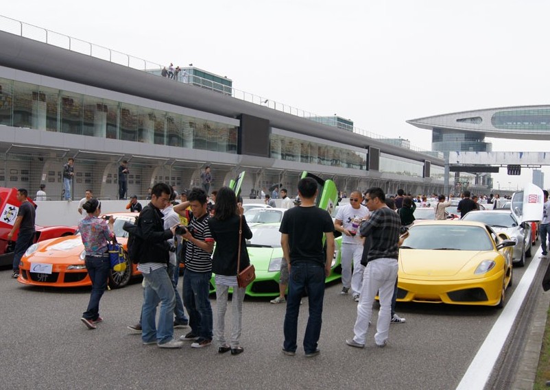 Supercar-Day at the Shanghai F1 Circuit