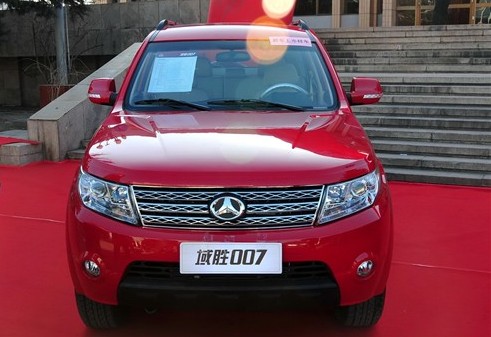 Beijing Auto 007 SUV in Red