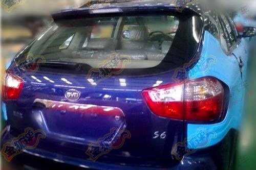 Spy Shots: BYD S6 in all Colors