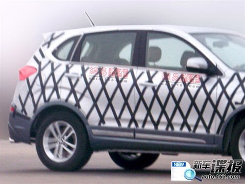 Spy Shots: Chery-Riich X3
