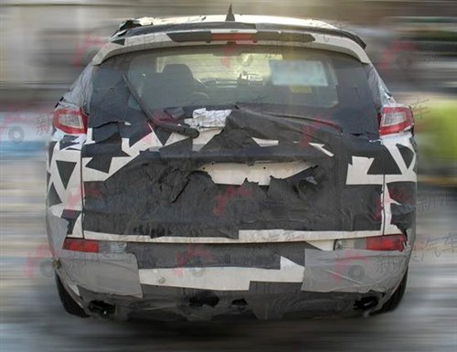 Spy Shots: Youngman-Lotus MPV