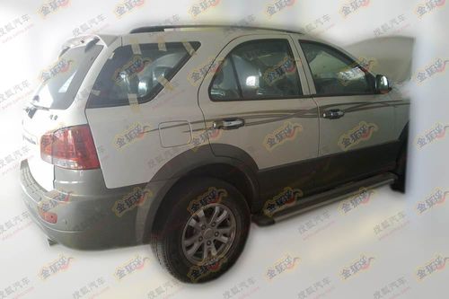 Spy Shots: Brilliance-Jinbei SUV testing in China