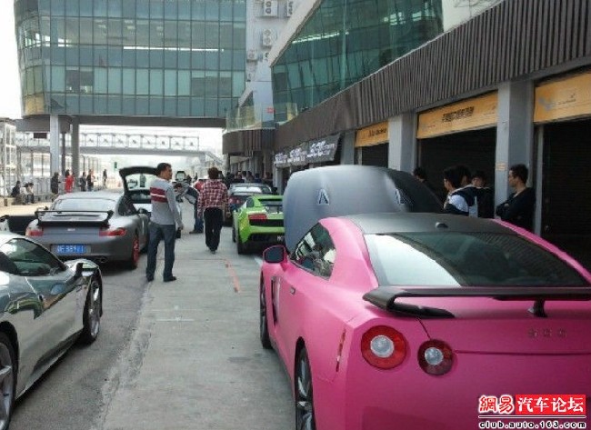 Super Car Club of China meets in Zhuhai