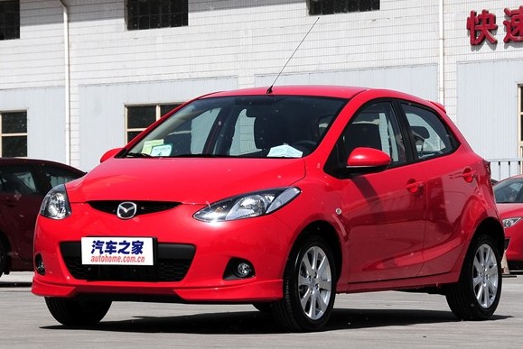 Spy Shots: facelift for the Mazda 2 in China
