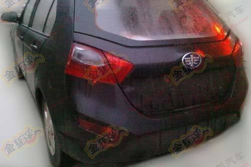 Spy Shots: Tianjin-FAW R008 testing in China