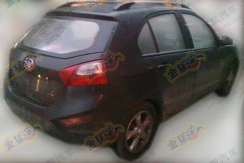 Spy Shots: Tianjin-FAW R008 testing in China