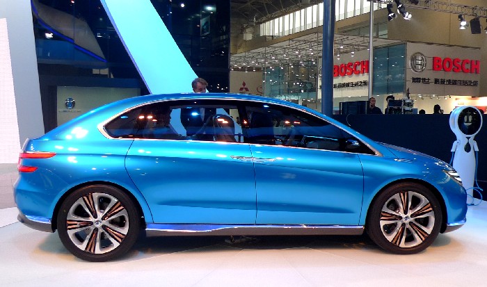 BYD-Daimler Denza NEV debuts at the Beijing Auto Show