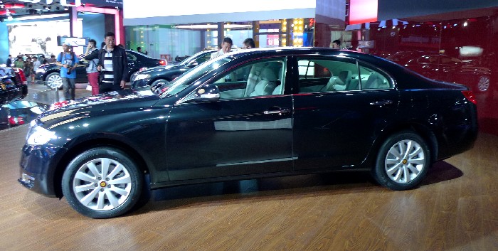 Hongqi H7 debuts at the Beijing Auto Show