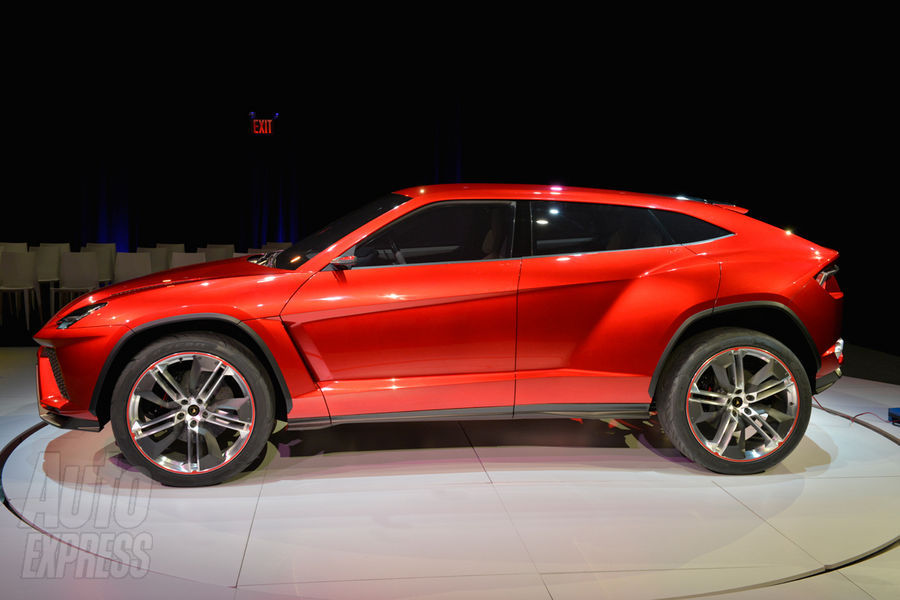 Lamborghini Urus debuts before the Beijing Auto Show