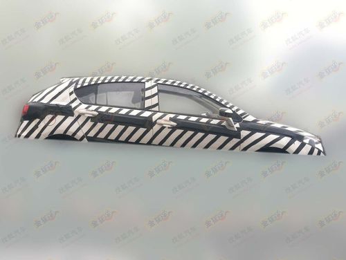 Spy Shots: Brilliance H230 hatchback testing in China