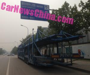 Transporting Volkswagen Tiguan SUV's in China