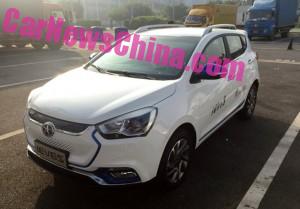 Spy Shots: JAC iEV6S electric SUV for China