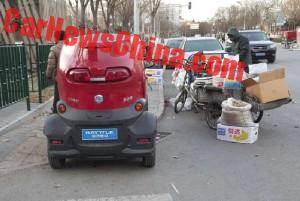 Spotted in China: Rayttle E28 in Red and in Green