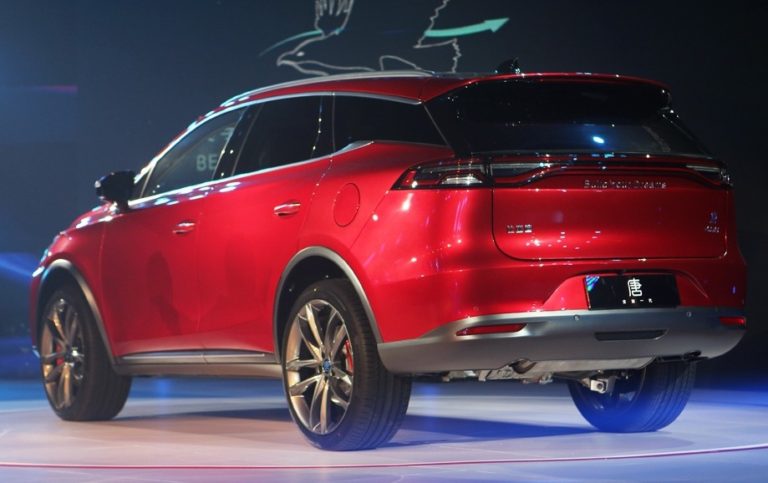 BYD Tang Is A Seven-seat SUV That Will Do 0-100 In 4.5 Seconds