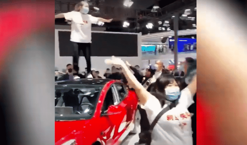 Why Chinese media connect Nio with a protest against Tesla? Video shows ...