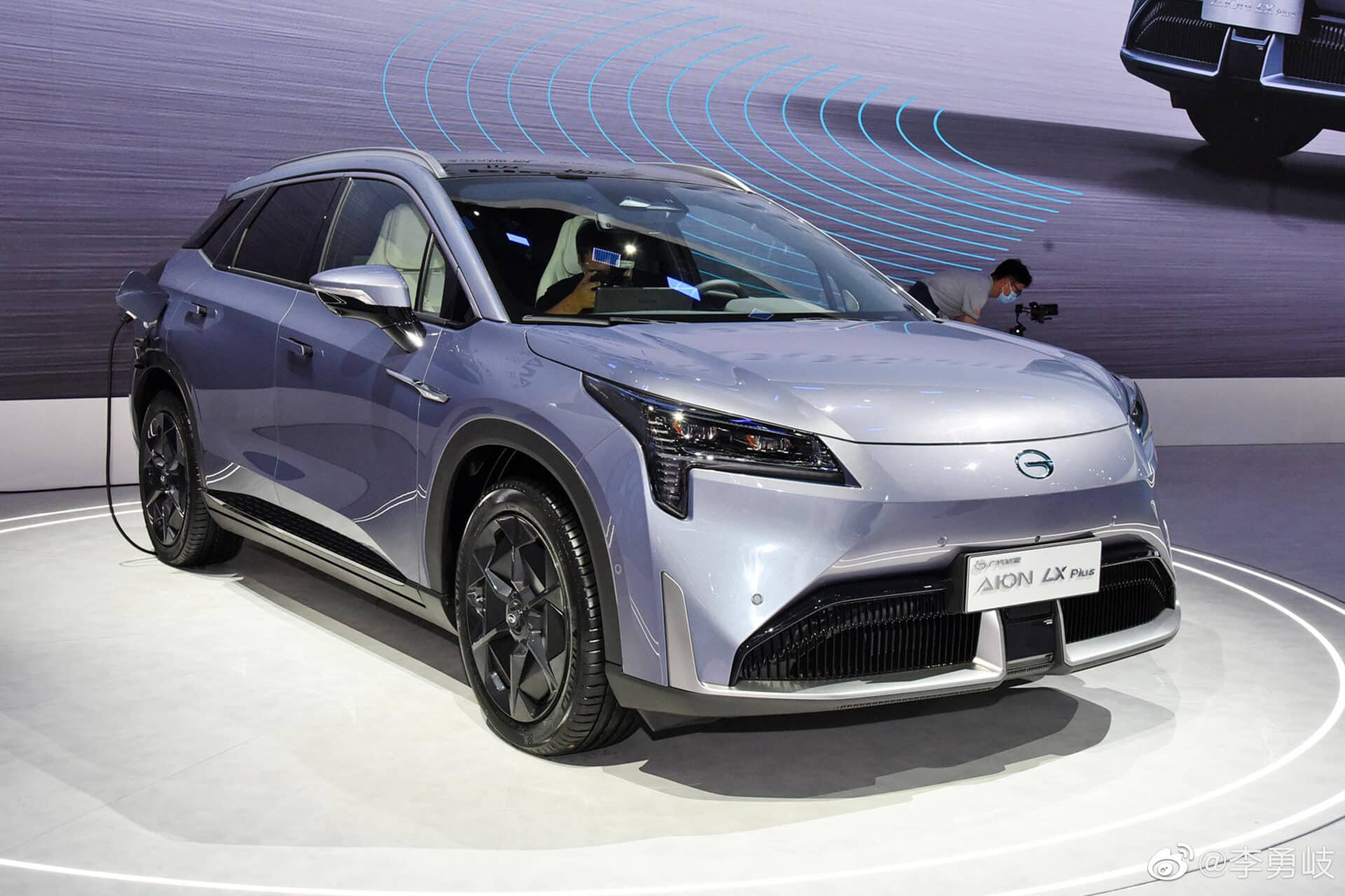 GAC Aion LX Plus debuts with 725 HP, 1008km range, and a massive 144kWh ...