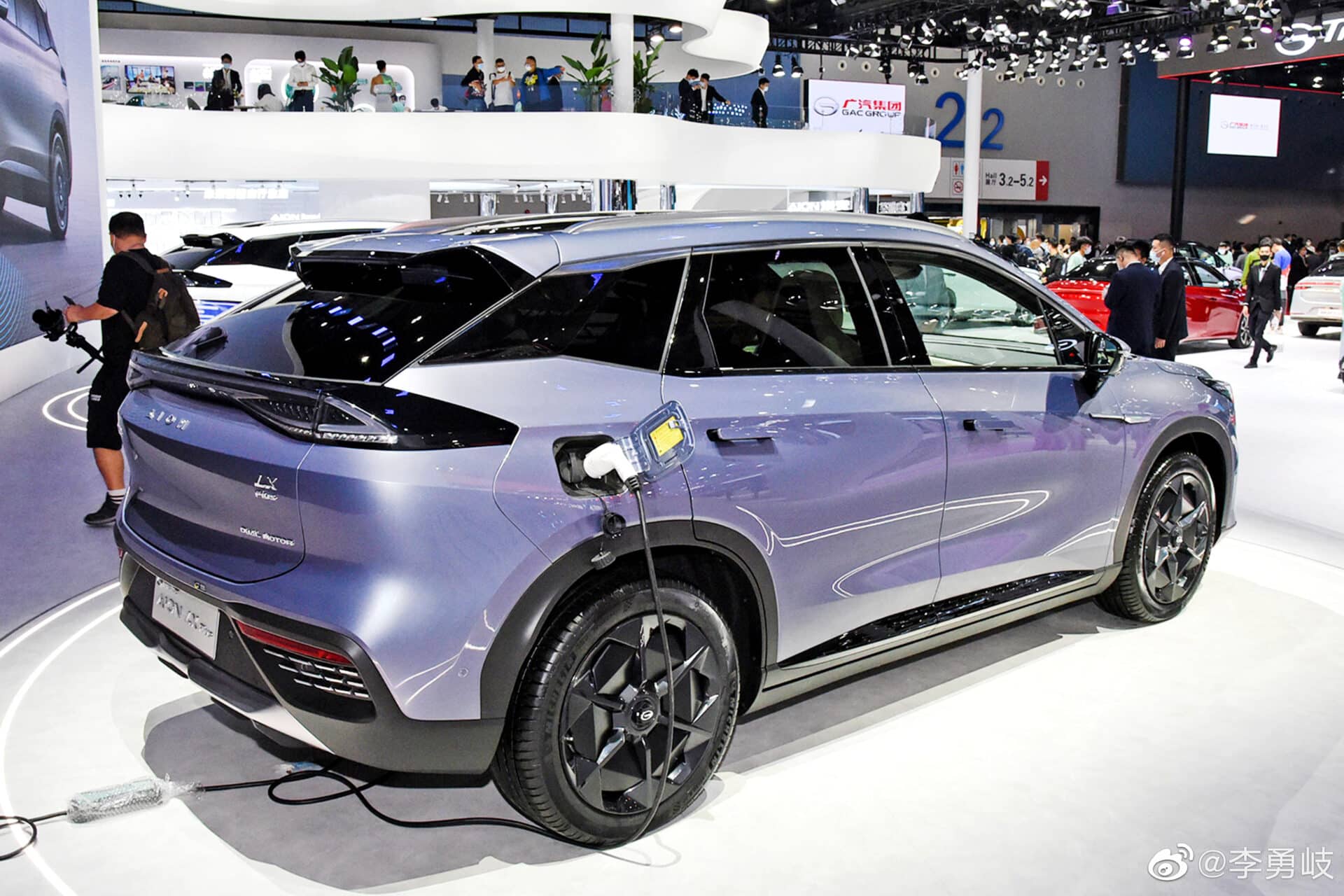 GAC Aion LX Plus debuts with 725 HP, 1008km range, and a massive 144kWh ...