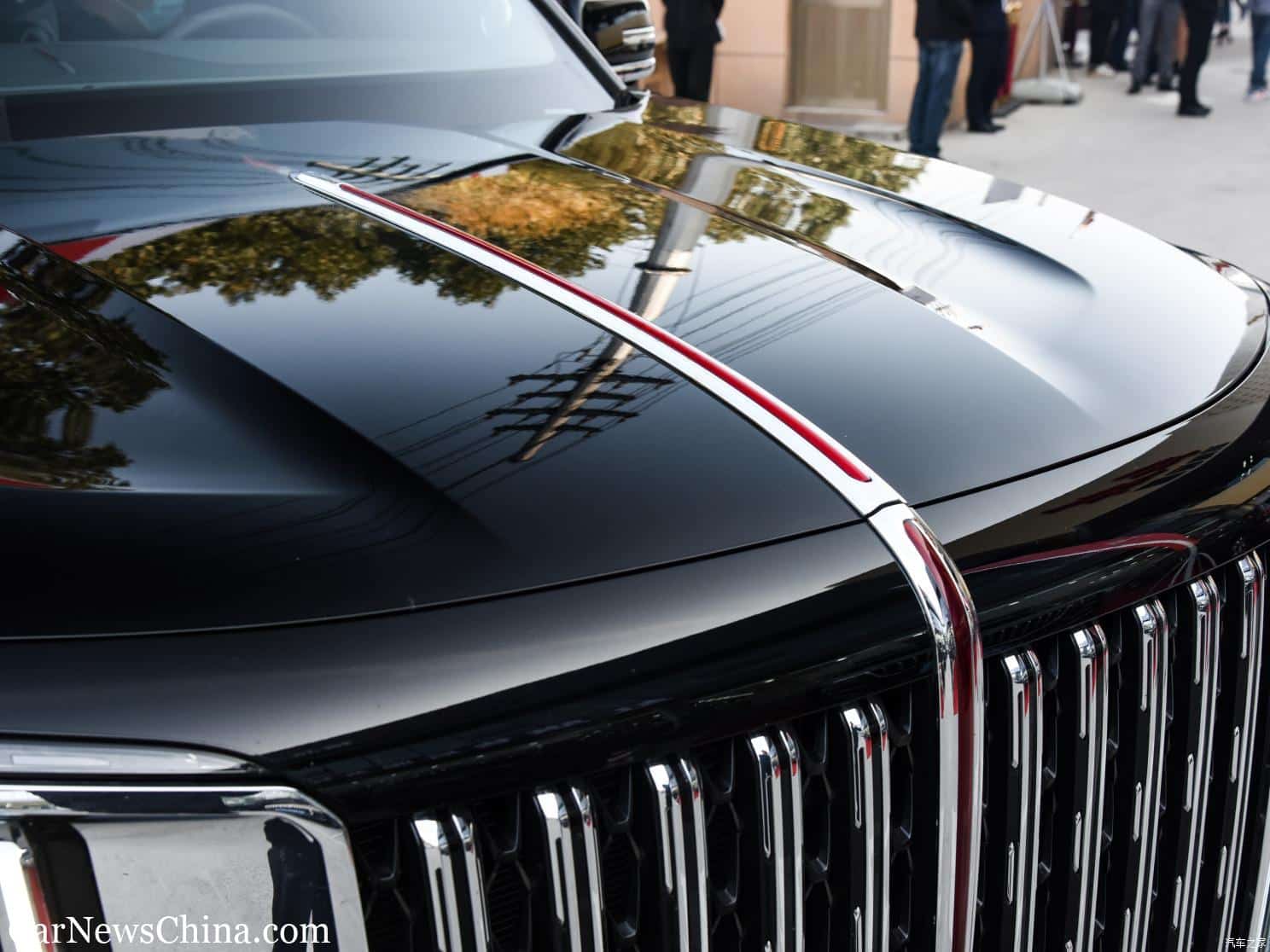 Hongqi LS7 Is A Massive Chinese SUV With Loads Of Bling
