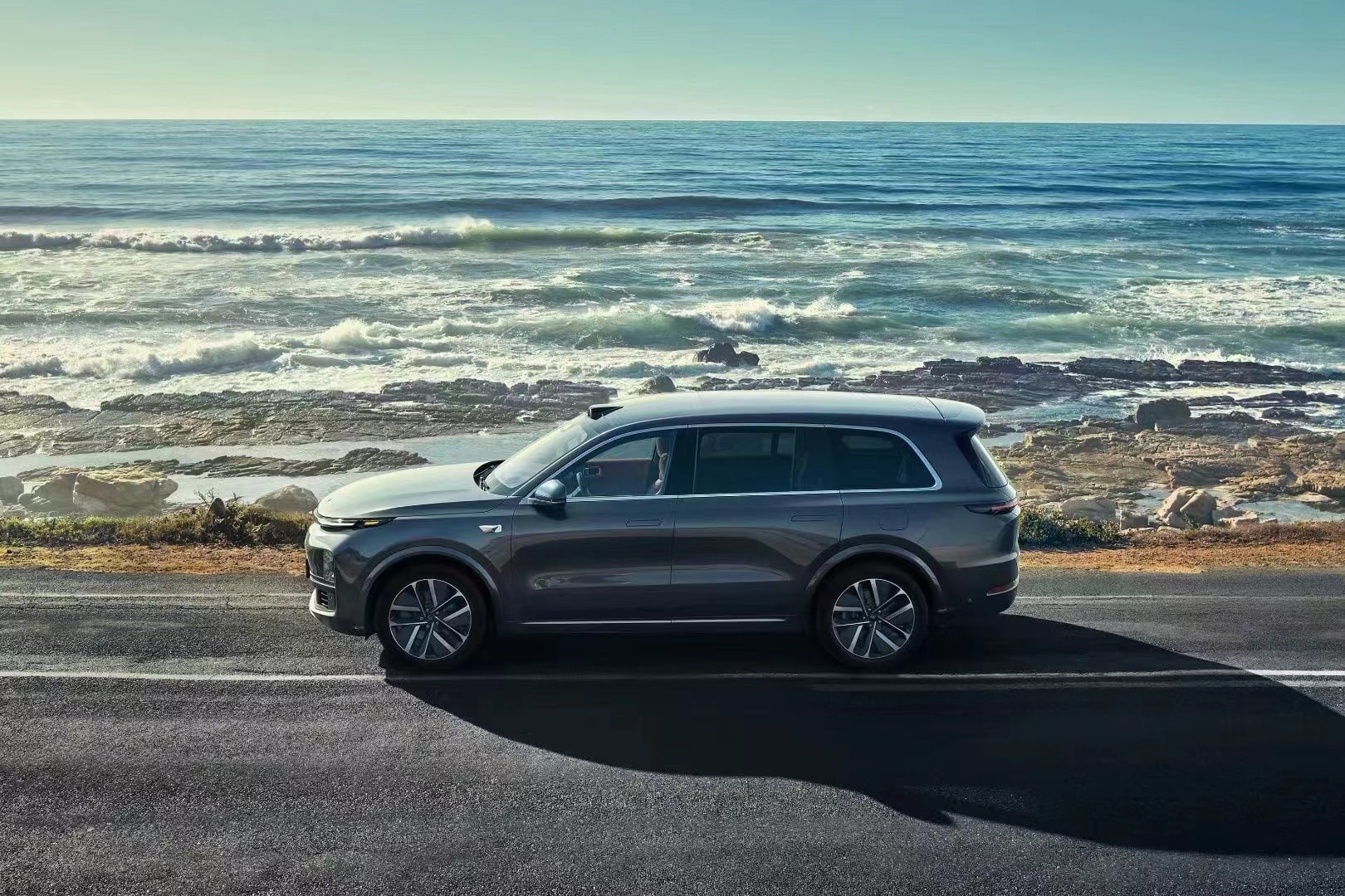 Li Auto L9 SUV Official Images Released In China