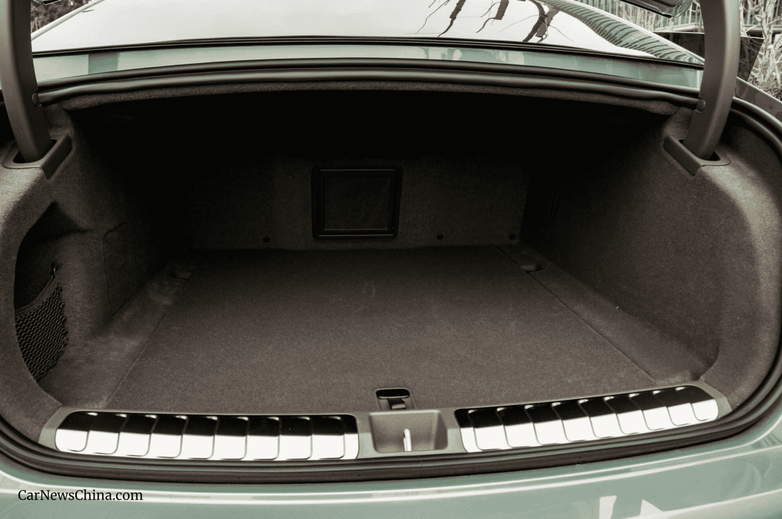 Nio ET7 flagship first review & test drive. Best EV up to date?