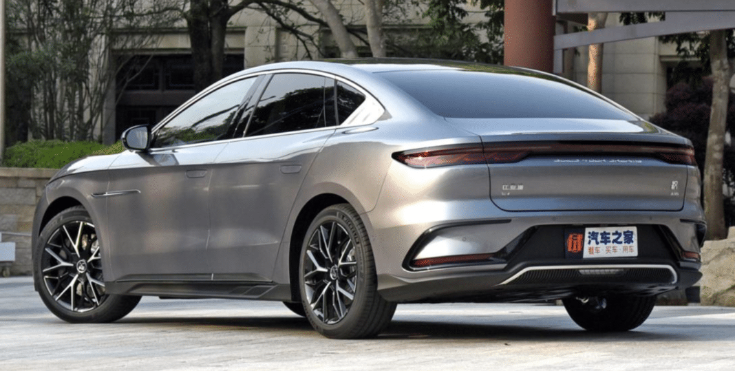 BYD Han Updated In China - Price Starts At 31,400 USD, Top Trim Comes ...