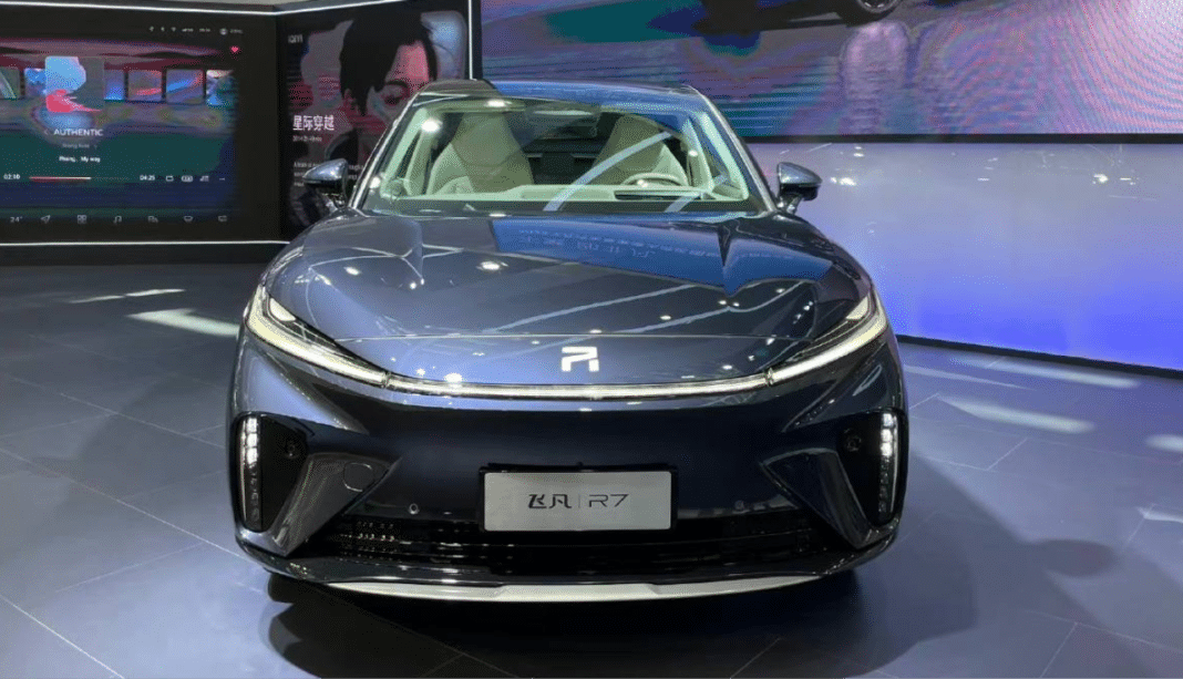 Rising Auto R7 Is Real At The Auto Show With Swappable Battery And 544 HP