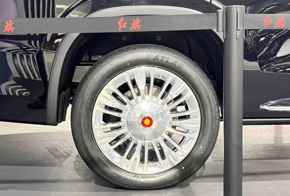 Hongqi LS7 SUV At Shenzhen Auto Show, Starts At 236,000 USD