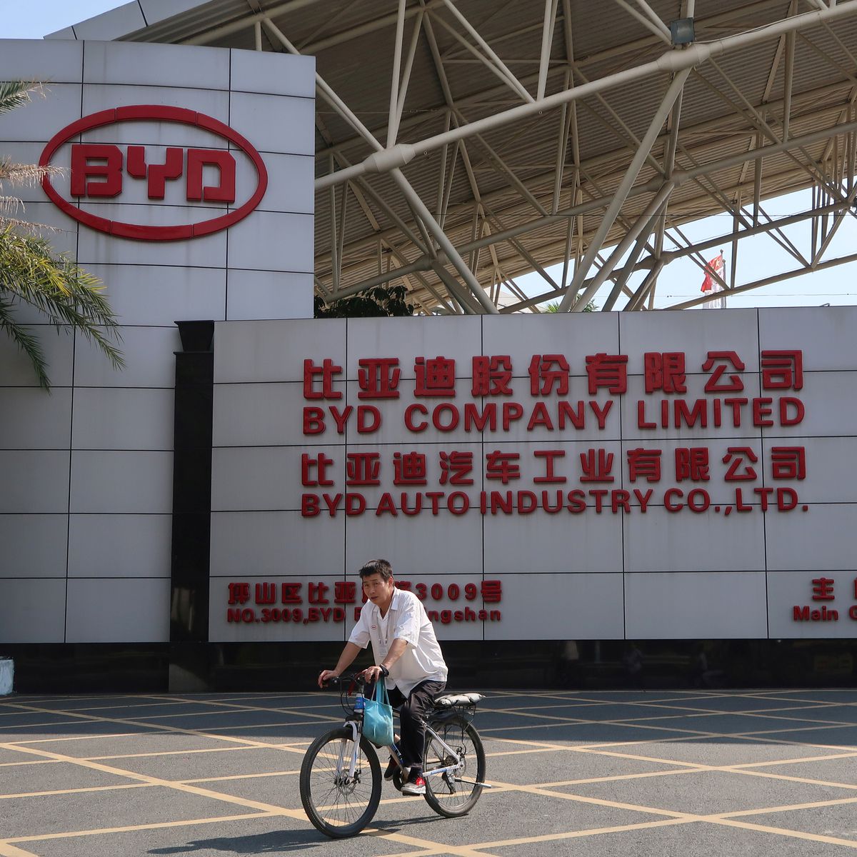 BYD Becomes The Third Most Valuable Automaker Globally, Leapfrogging ...