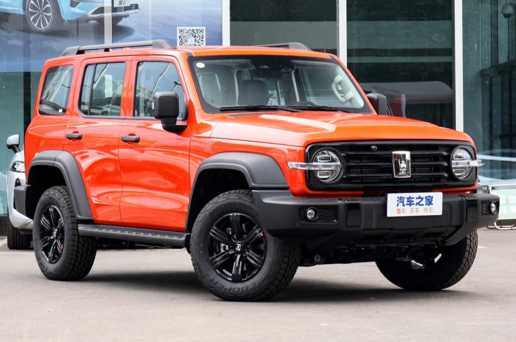 Tank 300 Frontier Edition Is A Tough Cookie For Going Up Mountain In China