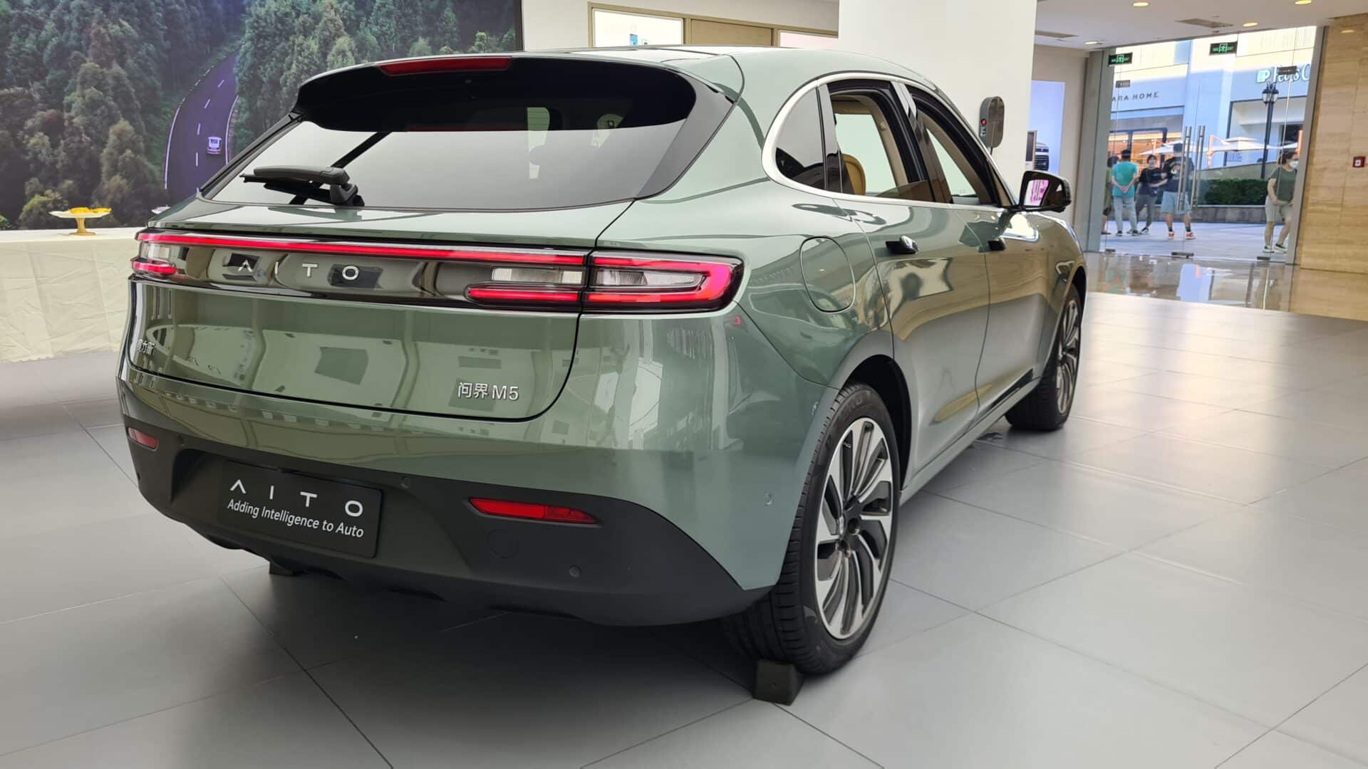 AITO M5 Review: Huawei Makes a Car!