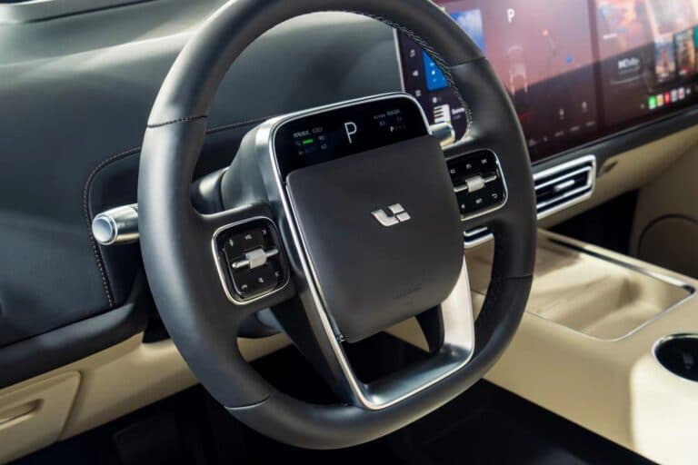 Li Auto L9 Preview - Best Premium Family Car?