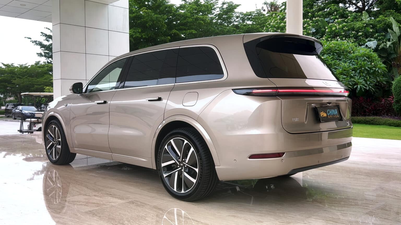 Li Auto L9 Preview - Best Premium Family Car?