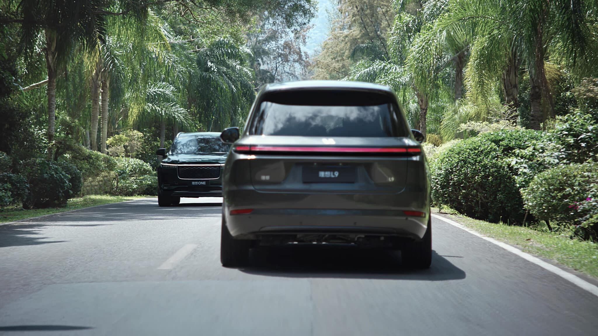 Li L9 Rolls Off Production Line, Deliveries To Exceed 10,000 Units By ...