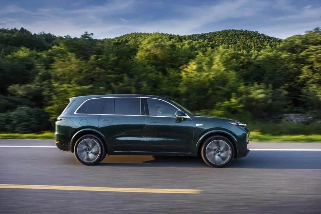 Li L9 Rolls Off Production Line, Deliveries To Exceed 10,000 Units By ...