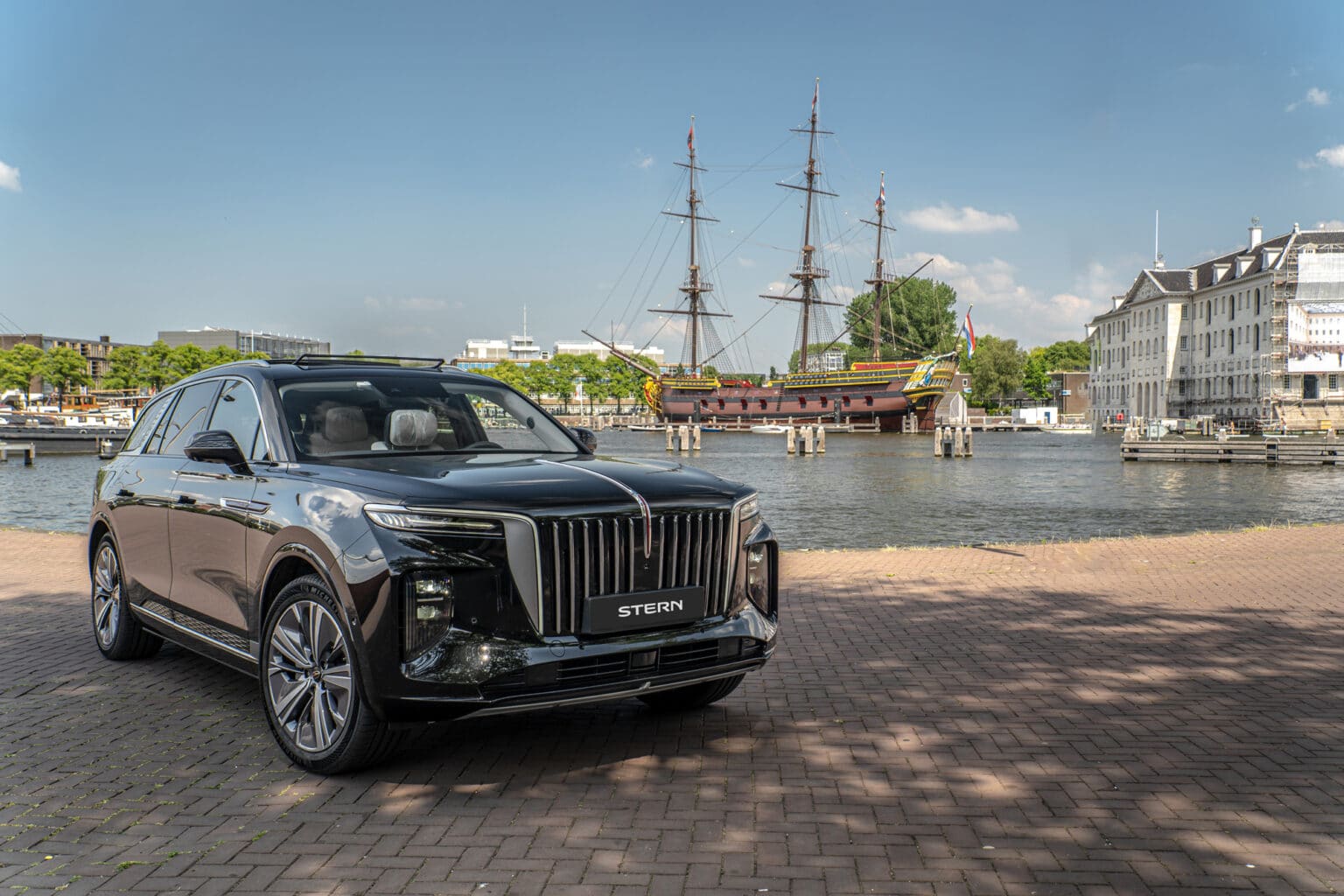 Hongqi Enters The Netherlands, Appoints Stern As Dealer