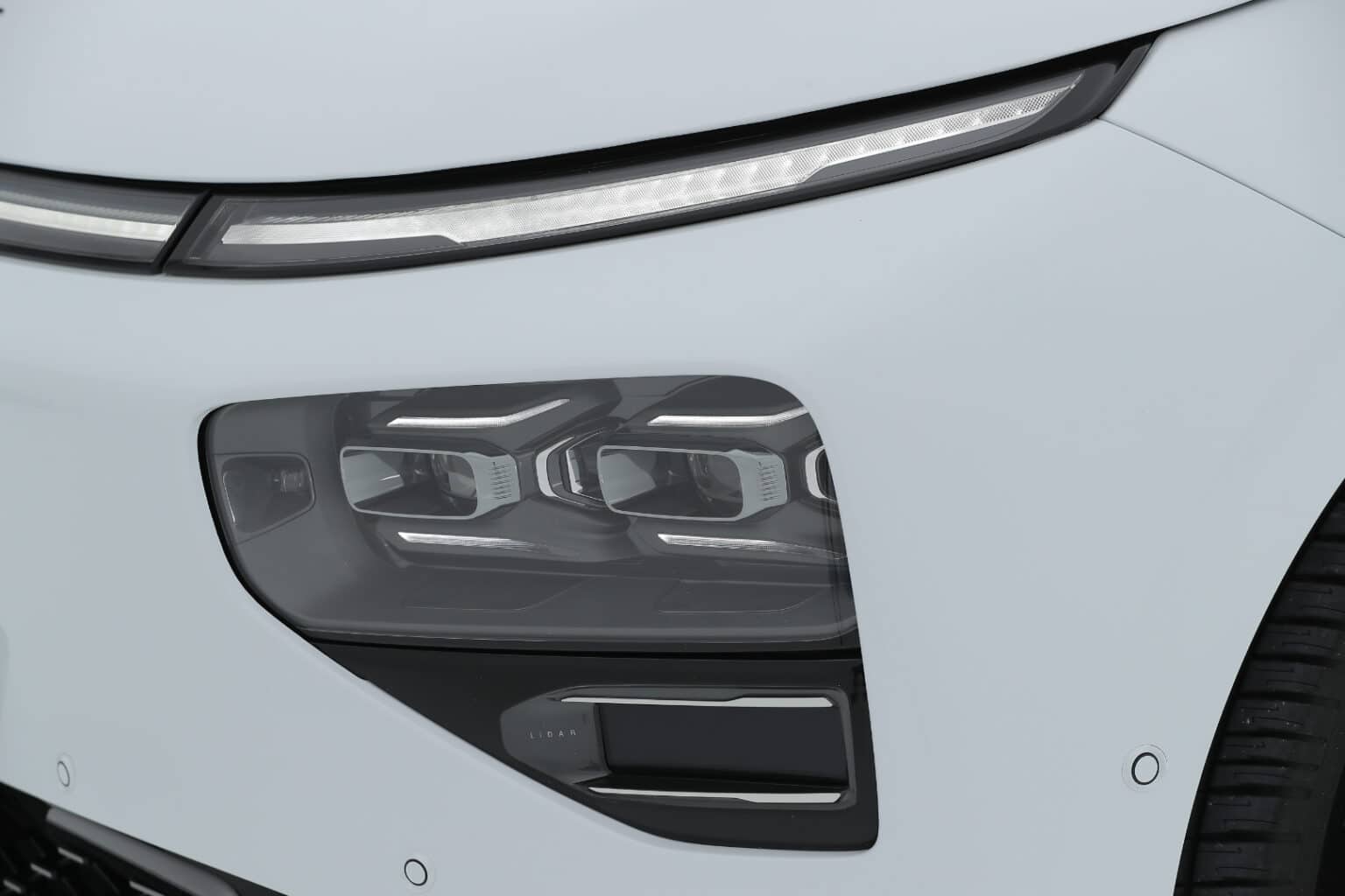 Xpeng G9 - First Look & Review of The Massive Chinese SUV