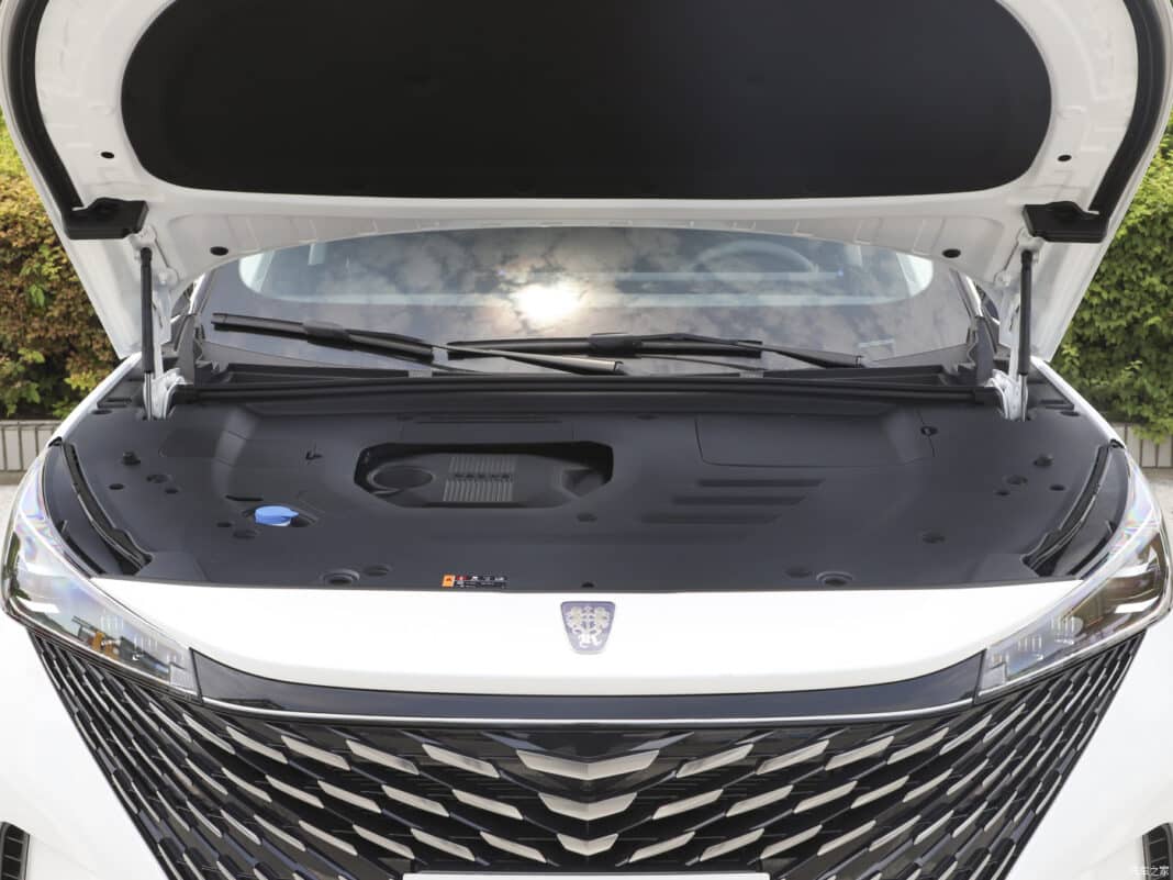 New Roewe RX5 And eRX5 Launched On The Chinese Car Market