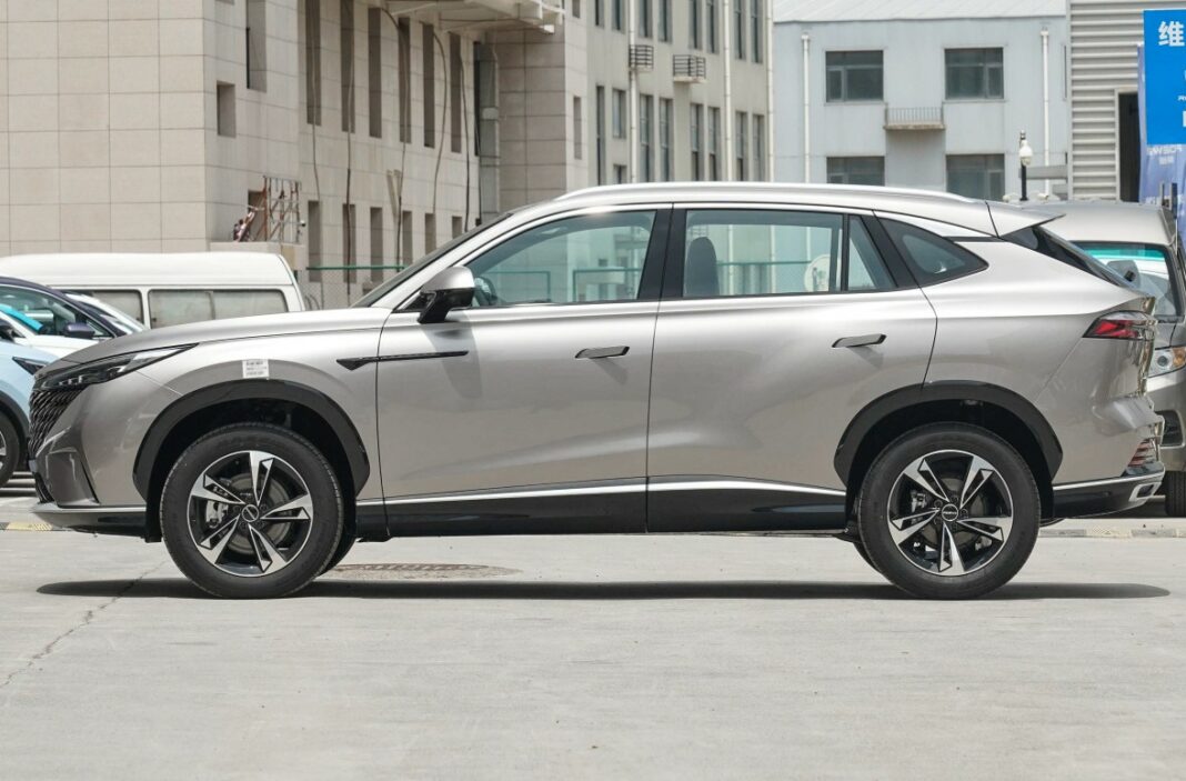 New Roewe RX5 And eRX5 Launched On The Chinese Car Market