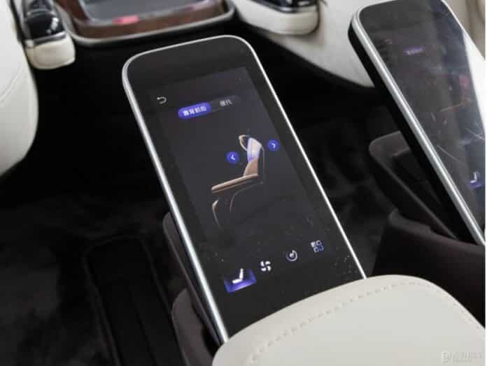 Hongqi HQ9 MPV Launched In China, Price Starts At 50,900 USD