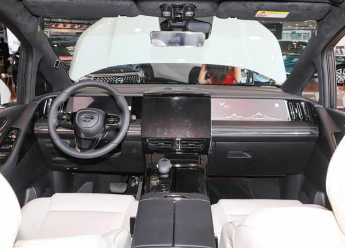 Trumpchi M8 MPV Arrived At Dealers In China, Expected To Launch Later ...