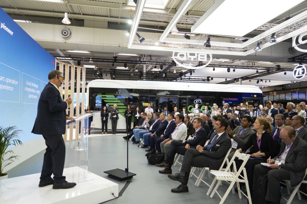 BYD Reveals New eBus Blade Platform, Announces Two New Electric Trucks ...