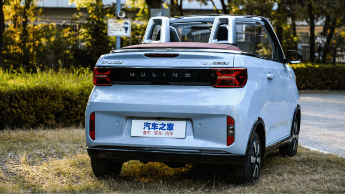 Wuling Mini EV Cabrio Will Cost Up To 14,660 USD In China