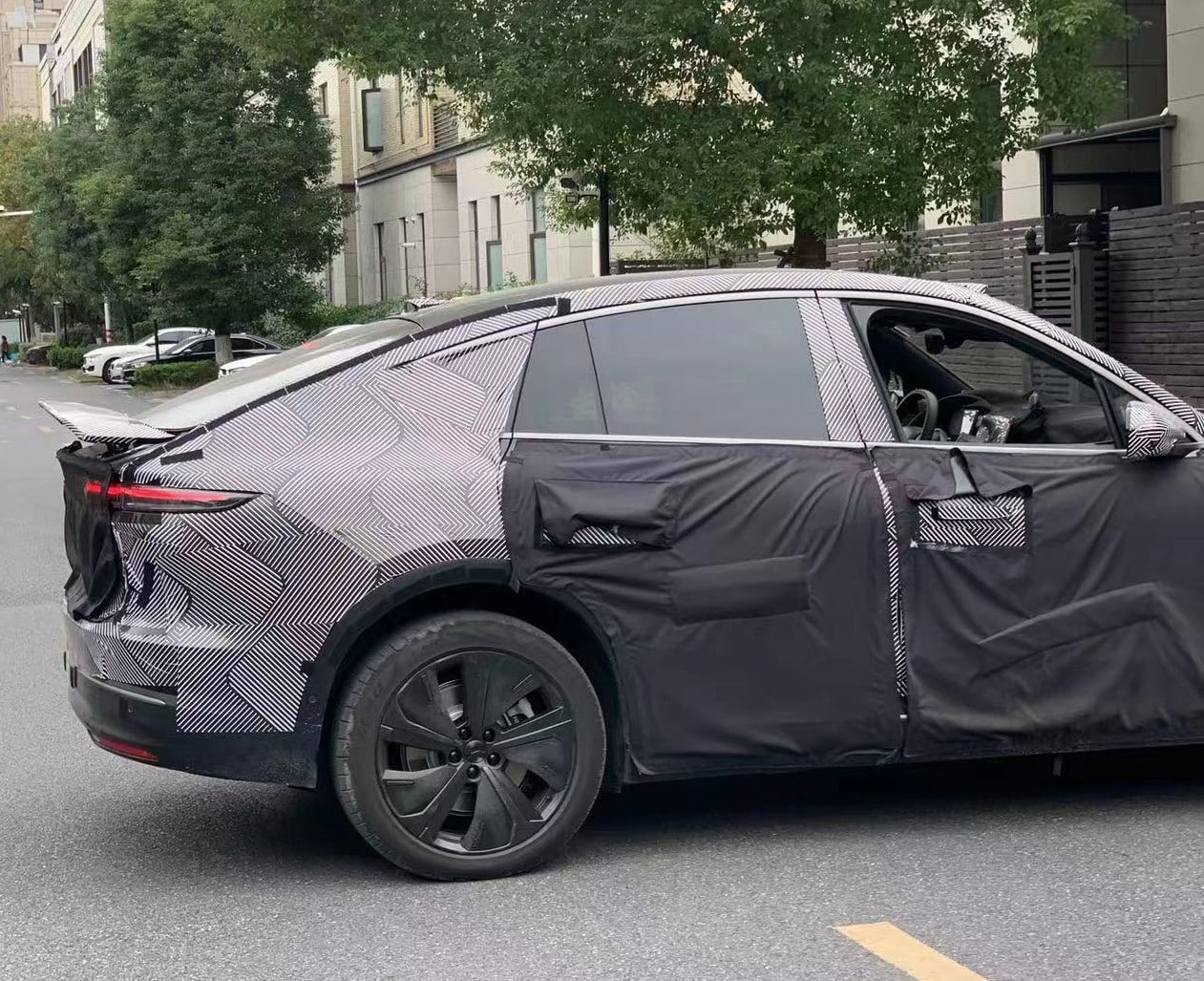 Spy Shots: NIO EC7 Is A New Electric Coupe SUV