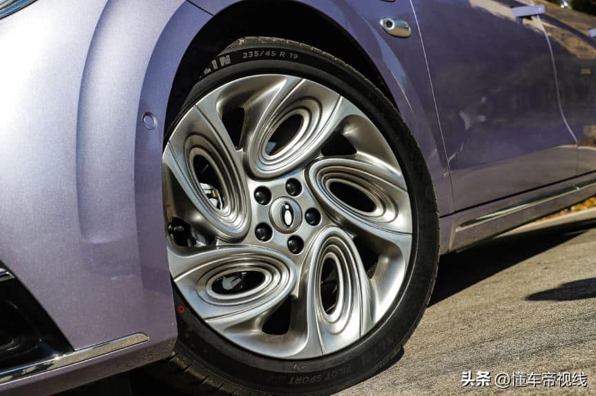 ORA Lightning Cat Launched In China, Price Starts At 26,000 USD