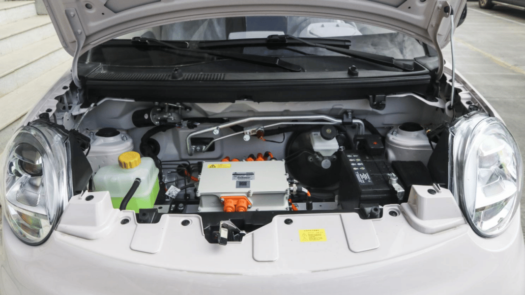 Lingbox BOX Cai Wenji Launched In China With 220-km Range For 8,000 USD