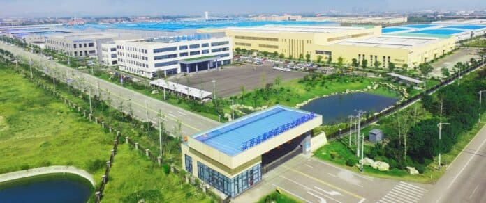 Lingbox BOX Cai Wenji Launched In China With 220-km Range For 8,000 USD