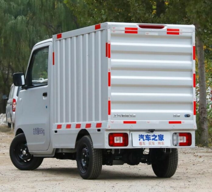 Wuling Sells An EV Truck With A Center Driver's Seat In China Now