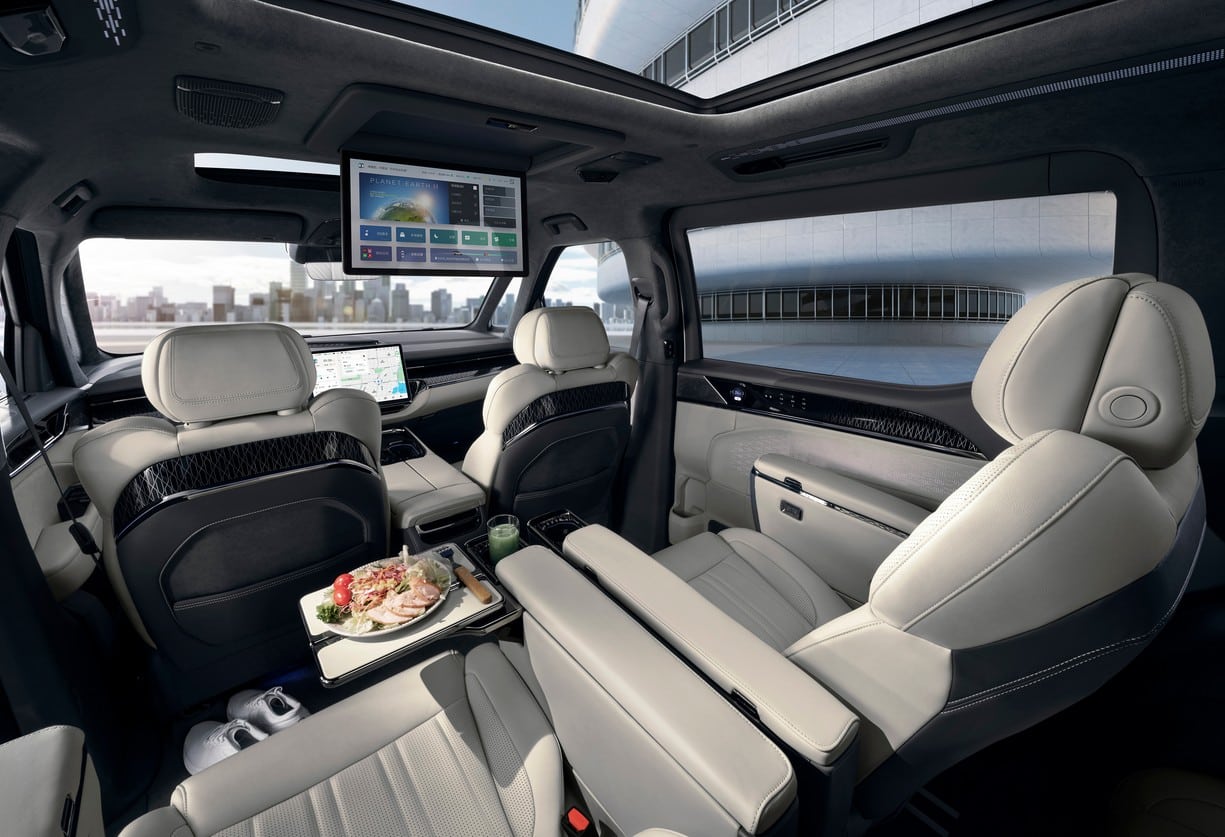 Need Bling In Your Family Life? Get A Zeekr 009 MPV With 544 HP