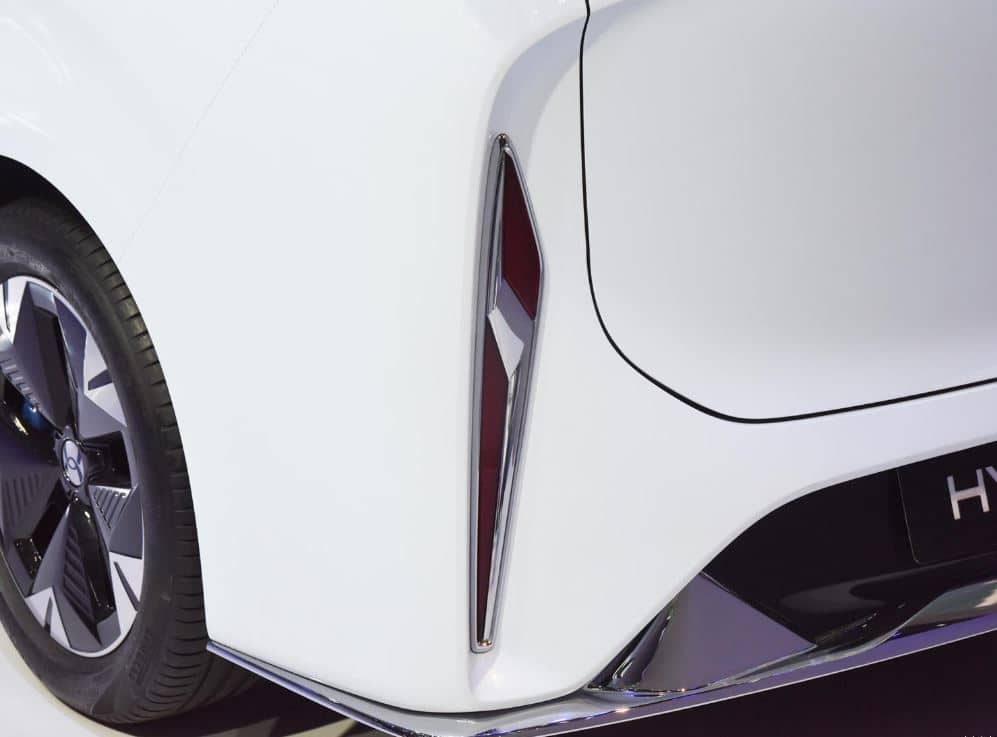 Hycan's First Electric MPV Called V09 Unveiled In China With 800V High-Voltage System