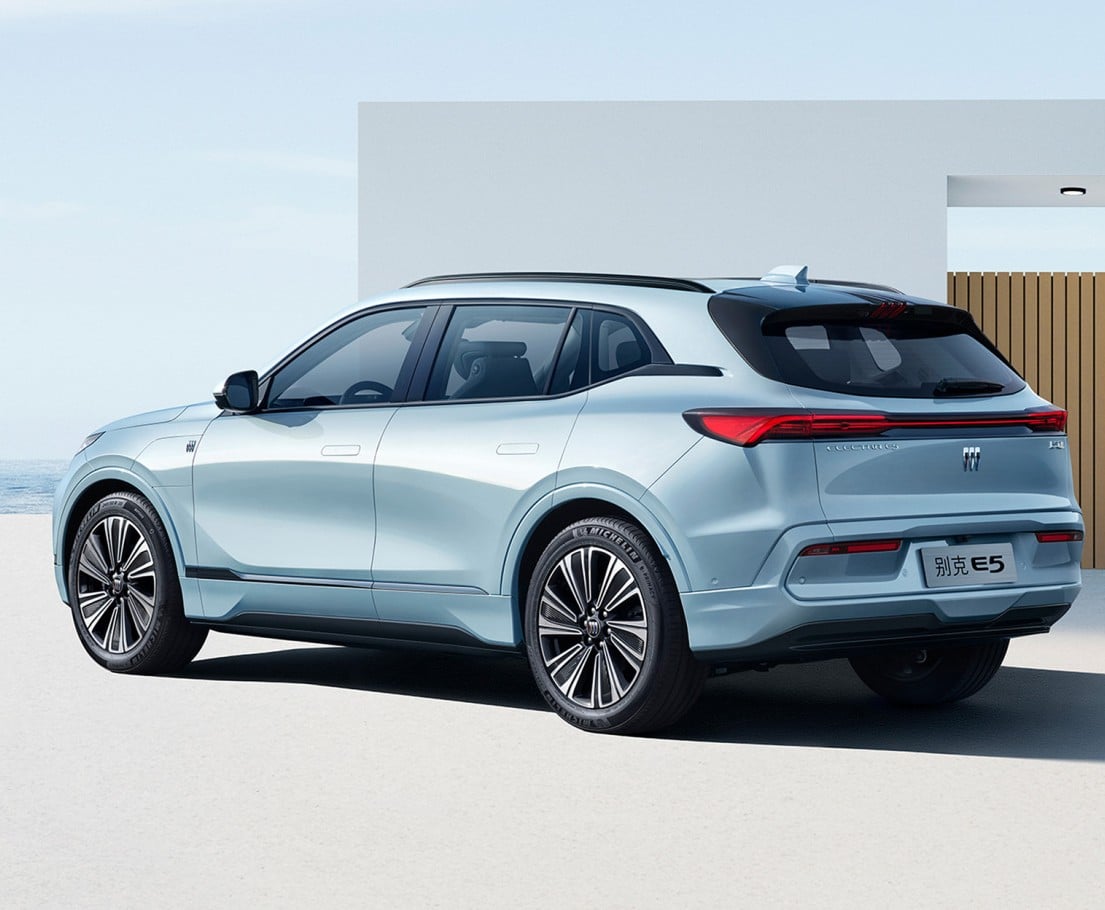 Buick Electra E5 Electric SUV For China - Official Pics